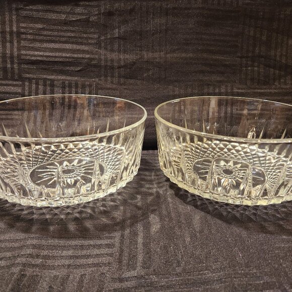 Arcoroc | Dining | Arcoroc France Pressed Glass Bowls Starburst Diamond ...